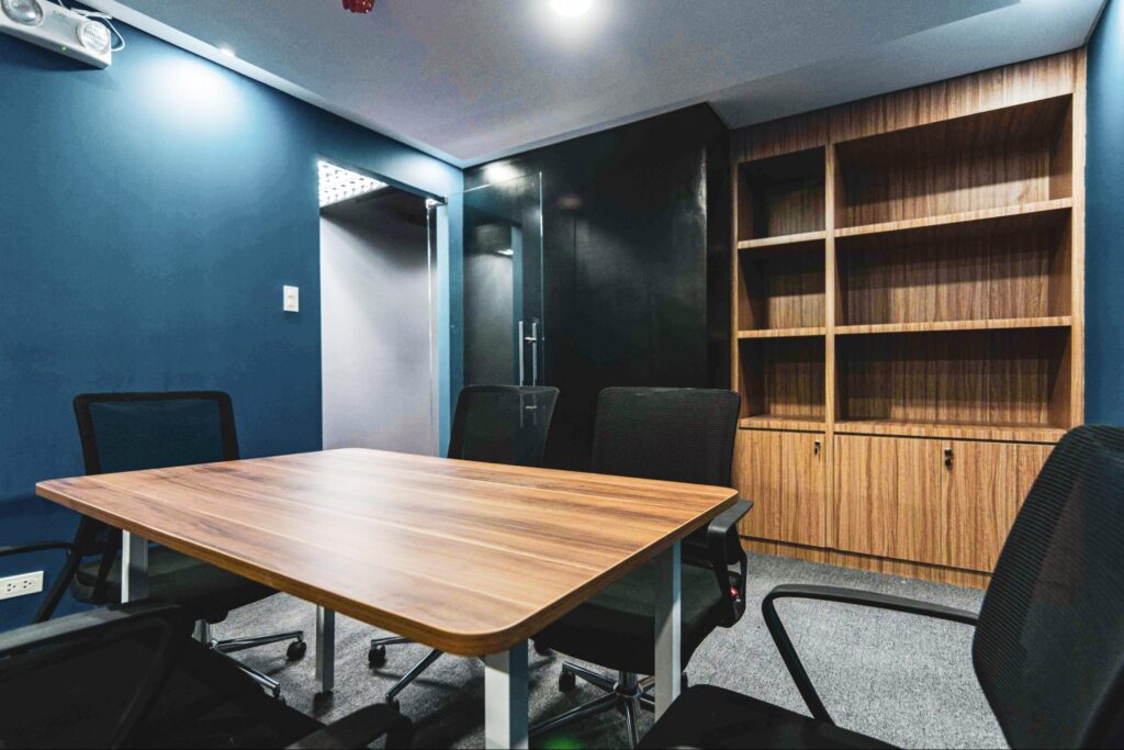 Maximizing Small Office Spaces: Tips from Professional Contractors ...